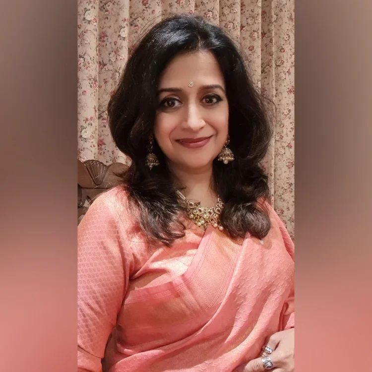 Bela Sulakhe Age, Movies, Songs, Husband, Biography