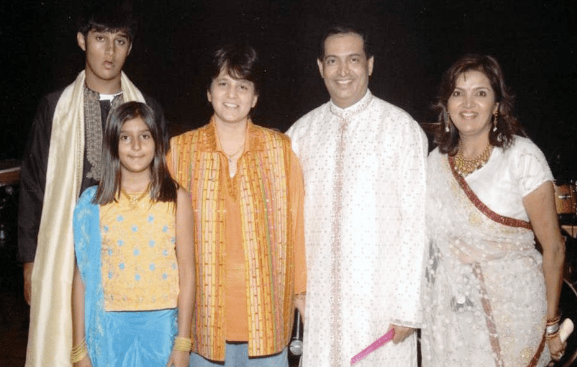 Falguni Pathak Age, Networth, Career, Family, Biography