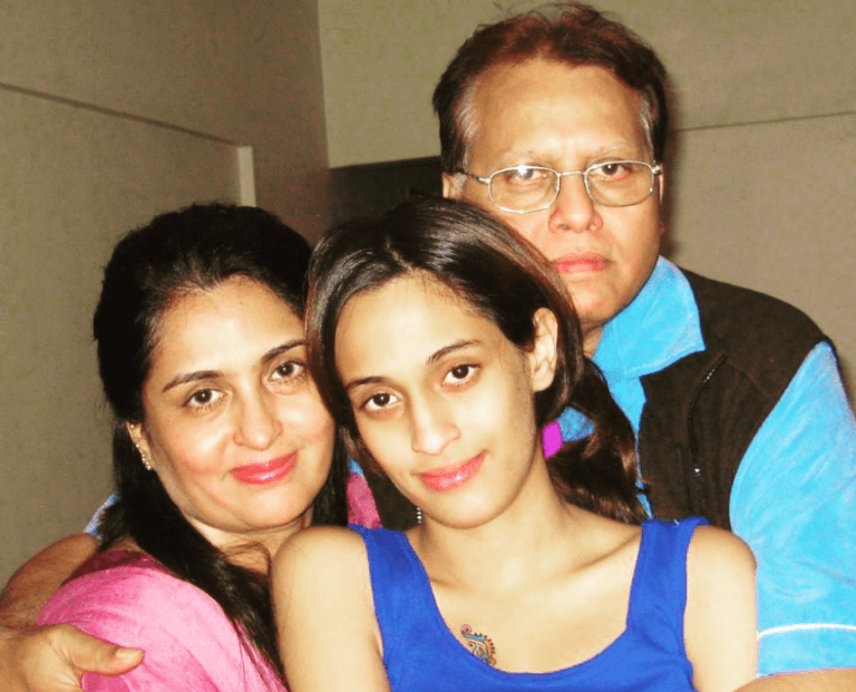 Shweta Pandit Husband, Age, Songs, Family, Biography - Bharatlyrics